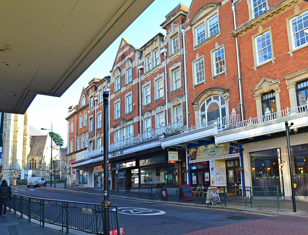 Bournemouth 1 bed flat - £800 pcm (£185 pw)