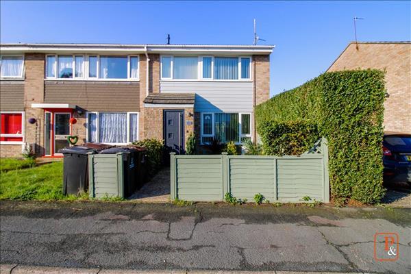 Adelaide Drive, Colchester CO2... 3 bed end of terrace house - £230,000