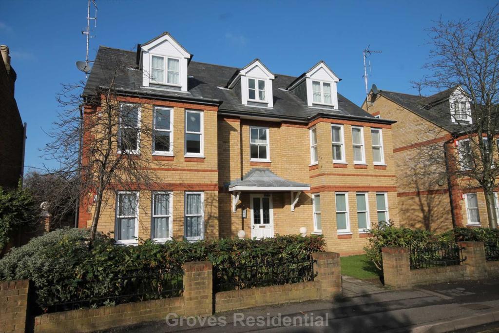 Chestnut Grove, New Malden 1 bed flat - £1,350 pcm (£312 pw)