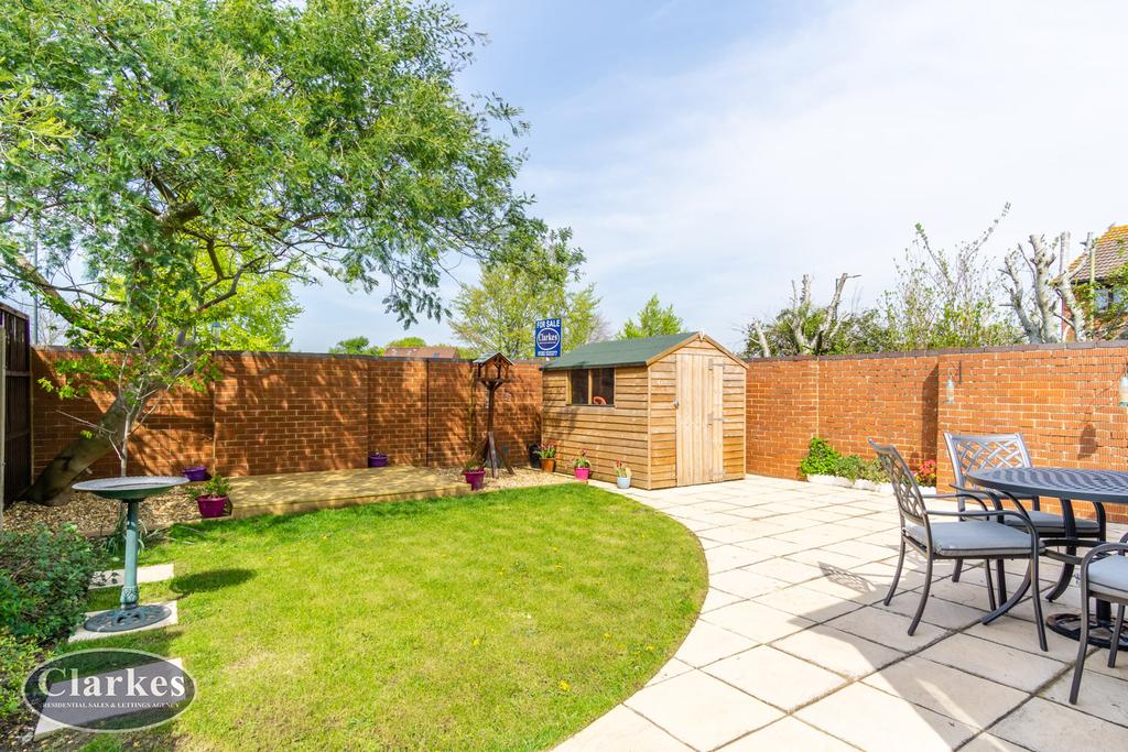 4 Bed Detached house in Muscliff 4 bed detached house - £460,000