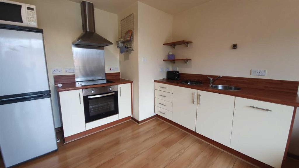 City Point 2, 156 Chapel Street, Salford 2 bed flat - £925 pcm (£213 pw)