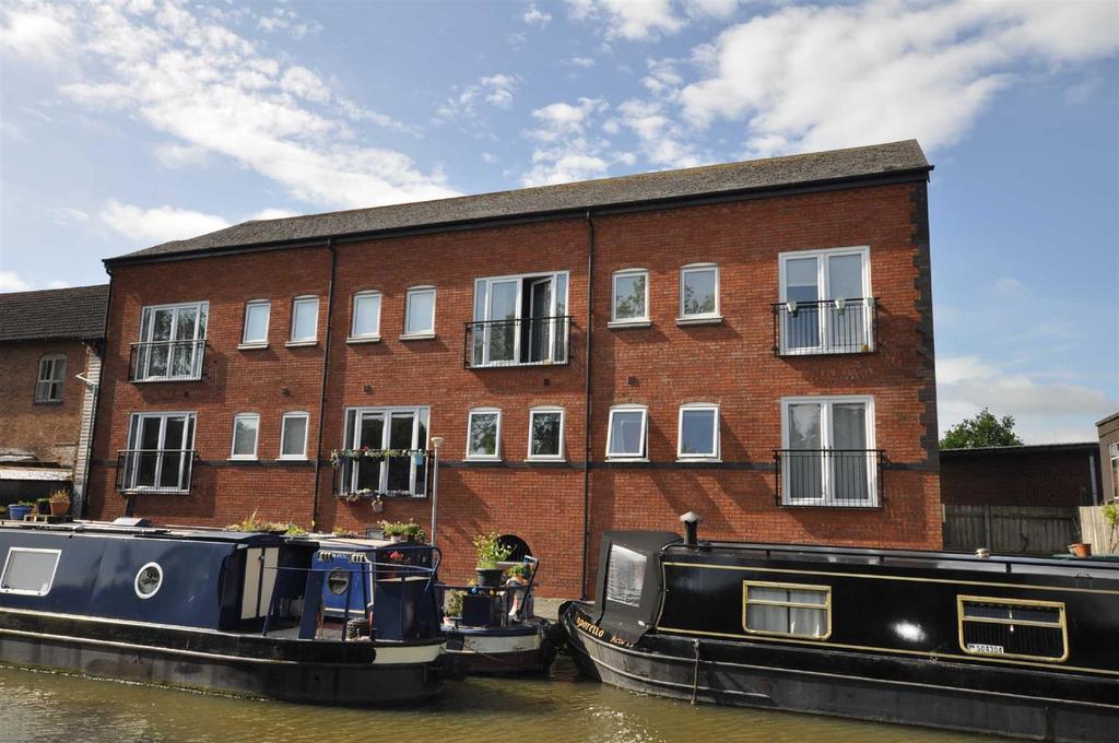 Wharf Court, Wharf Street, Warwick 2 bed flat - £875 pcm (£202 pw)