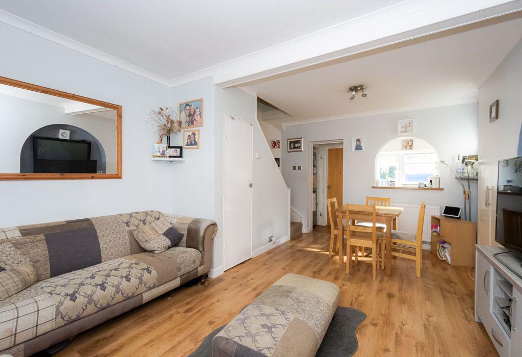 Walnut Tree Avenue, Dartford, Kent 2 bed end of terrace house - £290,000