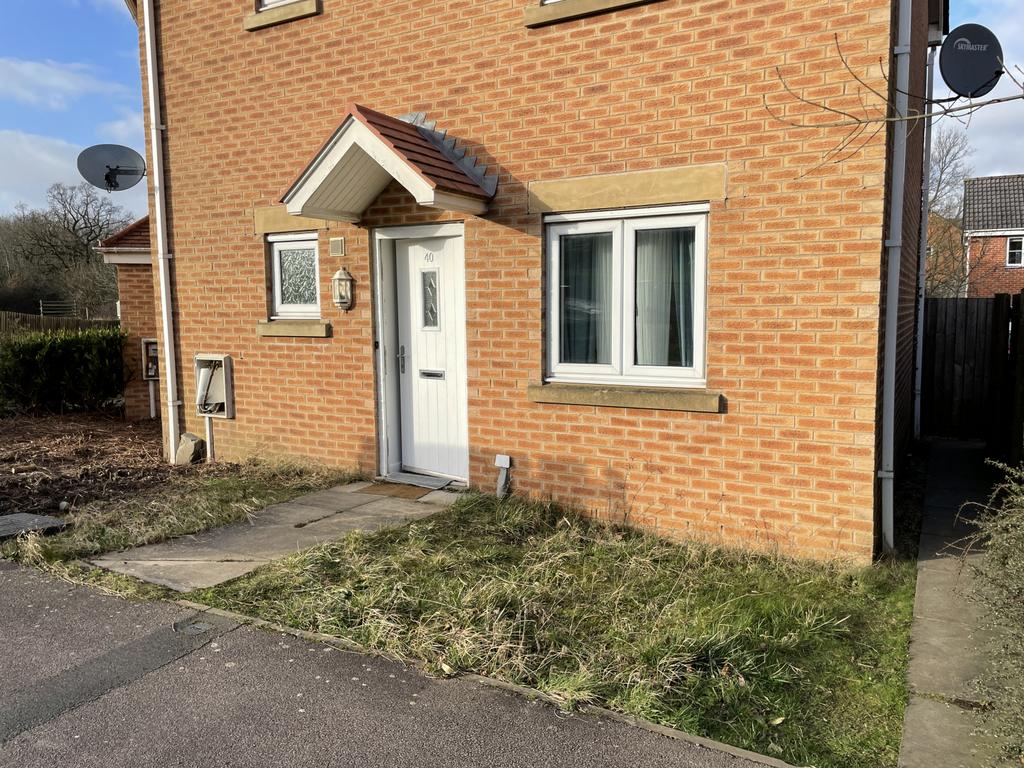 Tuffleys Way, Leicester, LE3 2 bed flat - £118,000