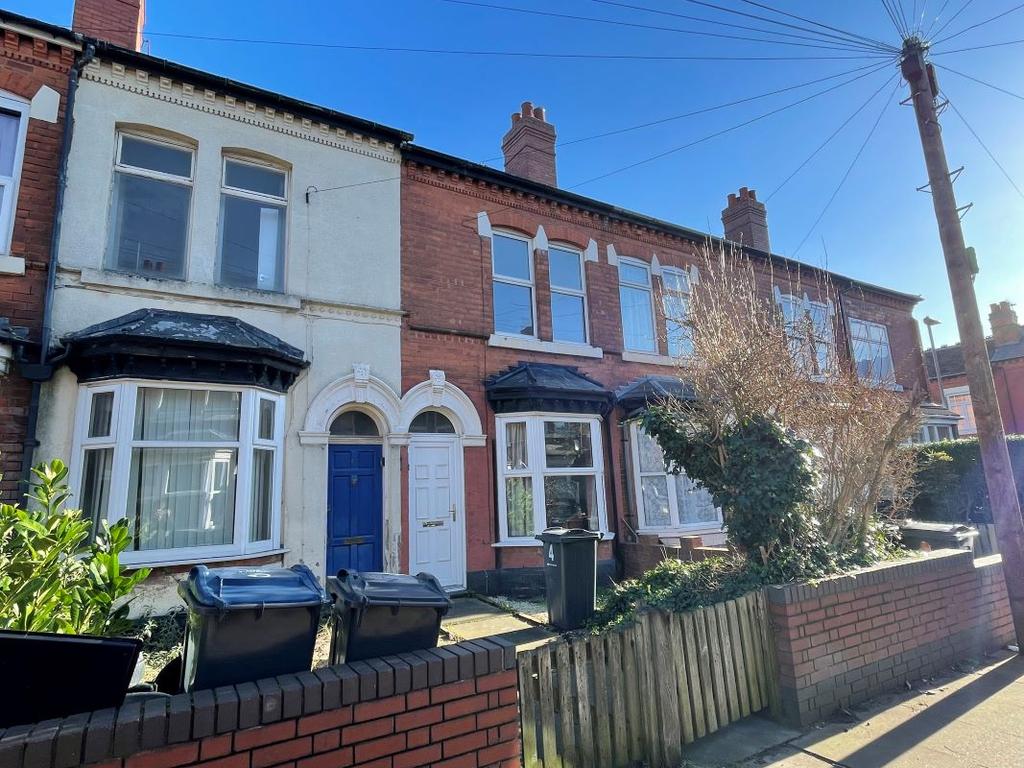 4 Springfield Avenue, Oldfield Road... 2 bed terraced house - £75,000