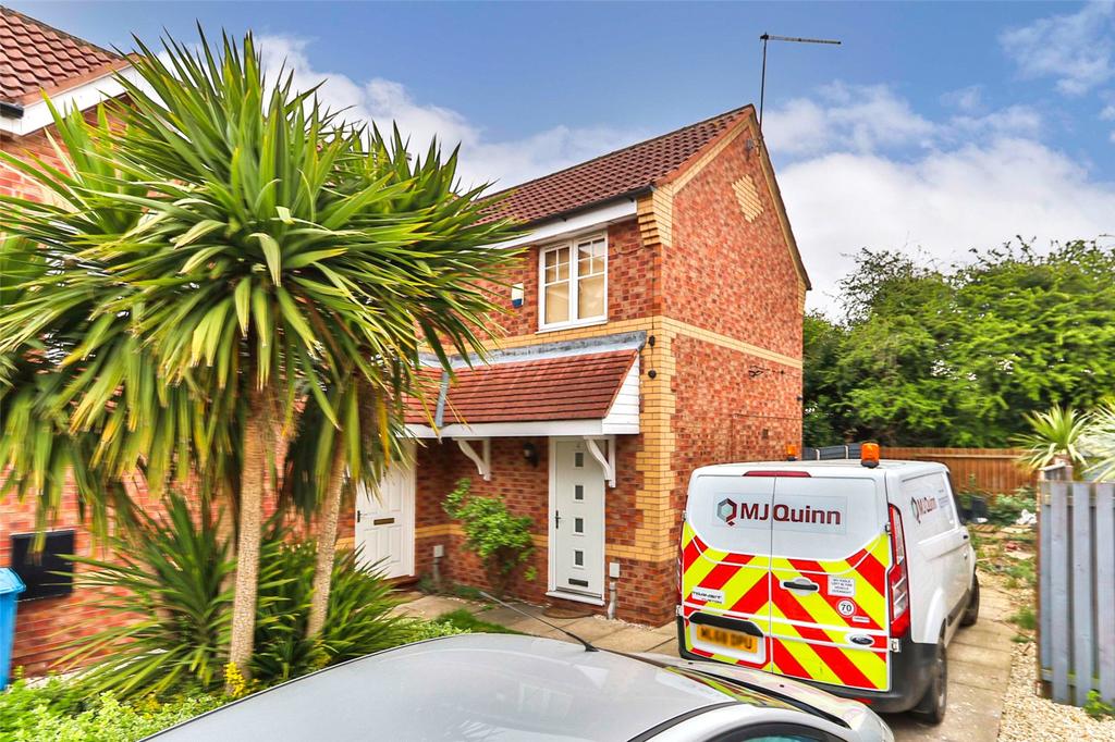 Ganton Court, Hull, HU8 2 bed semi-detached house - £145,000