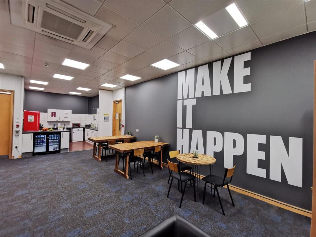 Spectrum House,Beehive Ring Rd, Crawley Office to rent - £100 pcm (£23 pw)