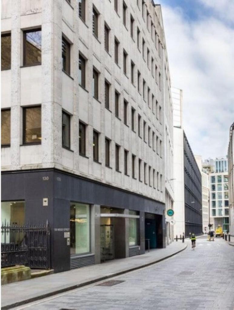 130 Wood Street, Serviced office - £475 pcm (£110 pw)
