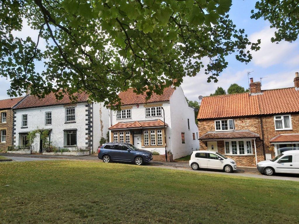 North Side, Hutton Rudby, Yarm, North... 3 bed detached house - £410,000