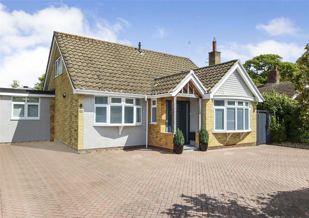 Firmount Close, Everton, Lymington... 3 bed detached house - £700,000