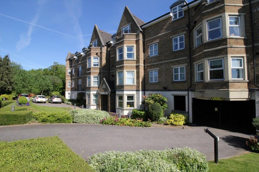 Parklands Court, Edgware Way 1 bed apartment - £1,250 pcm (£288 pw)