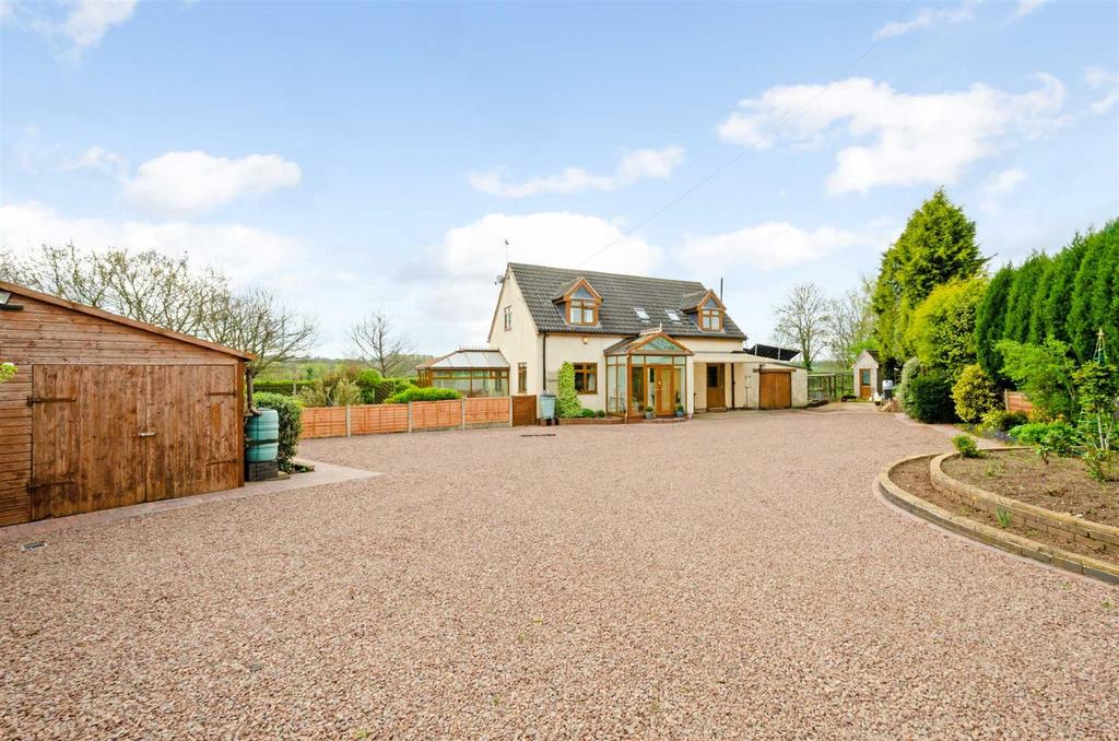 Leapgate Lane, Wilden, DY13 9JH 4 bed country house - £575,000
