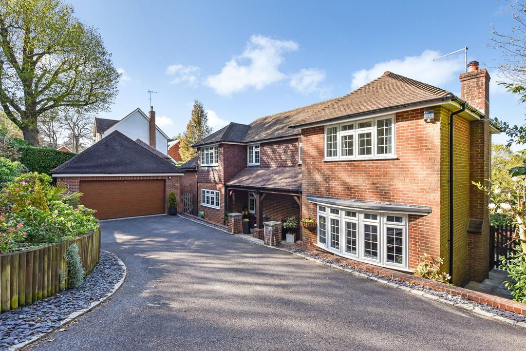 Churt Road, Hindhead, Surrey 4 bed detached house - £1,250,000