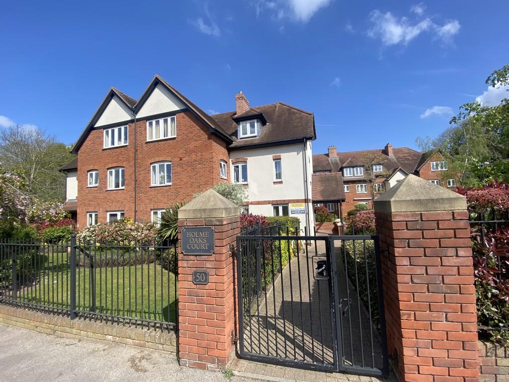 Cliff Lane, Ipswich IP3 0PE 1 bed retirement property - £130,000