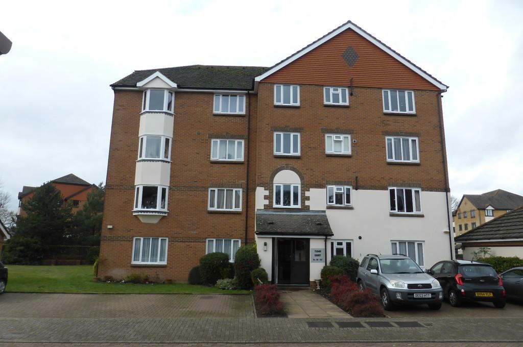 St. Annes Rise, Redhill 1 bed apartment - £1,000 pcm (£231 pw)