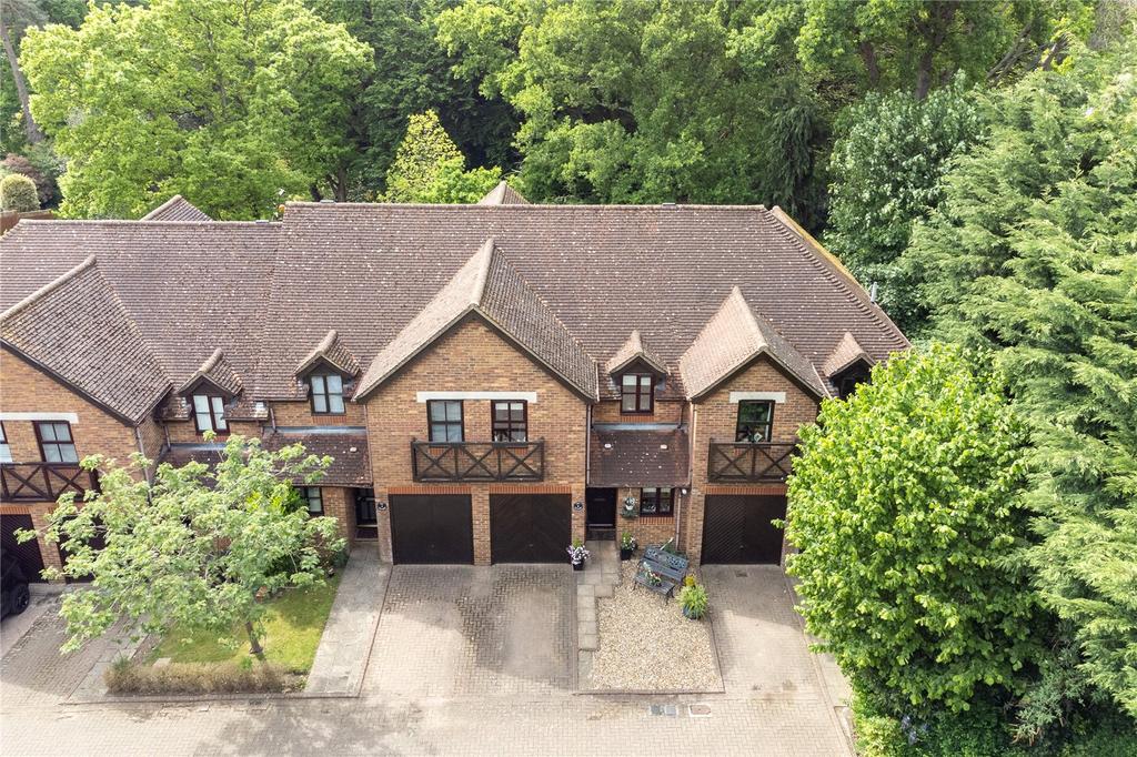 Lower Village Road, Sunninghill... 3 bed terraced house - £575,000