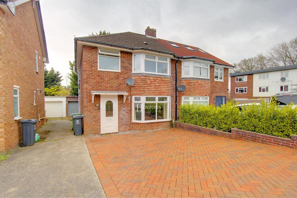 Torrens Drive, Lakeside, Cardiff 3 bed semi-detached house - £385,000