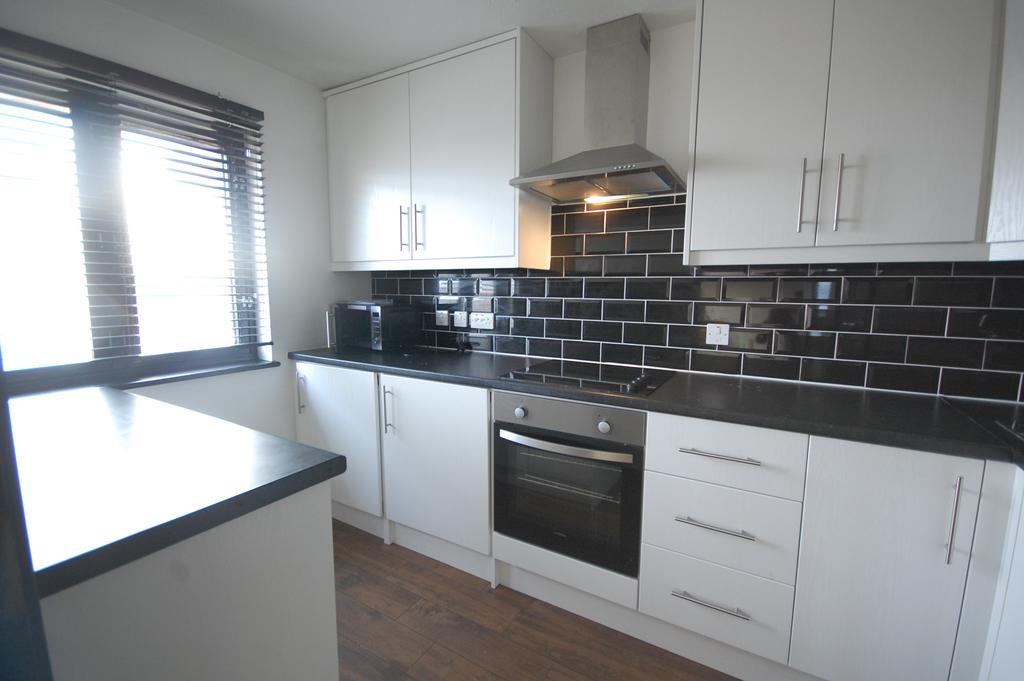 Braybourne Drive, Isleworth TW7 1 bed flat - £1,105 pcm (£255 pw)