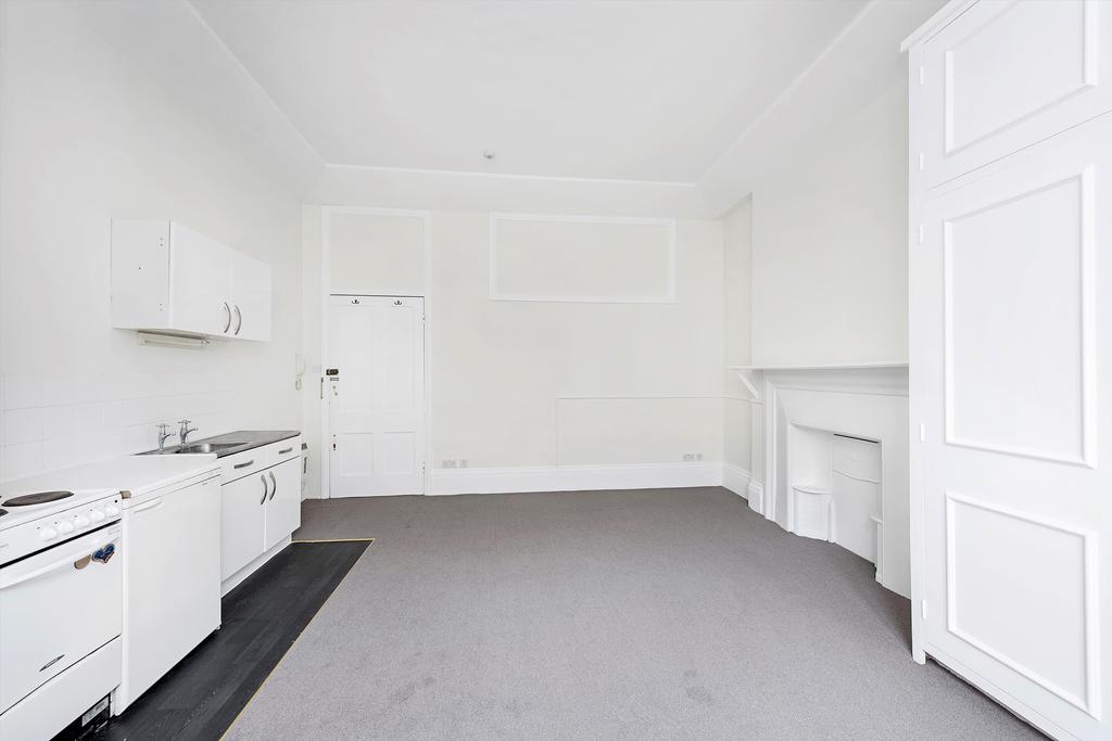 Cranley Place, South Kensington... Studio - £1,278 pcm (£295 pw)