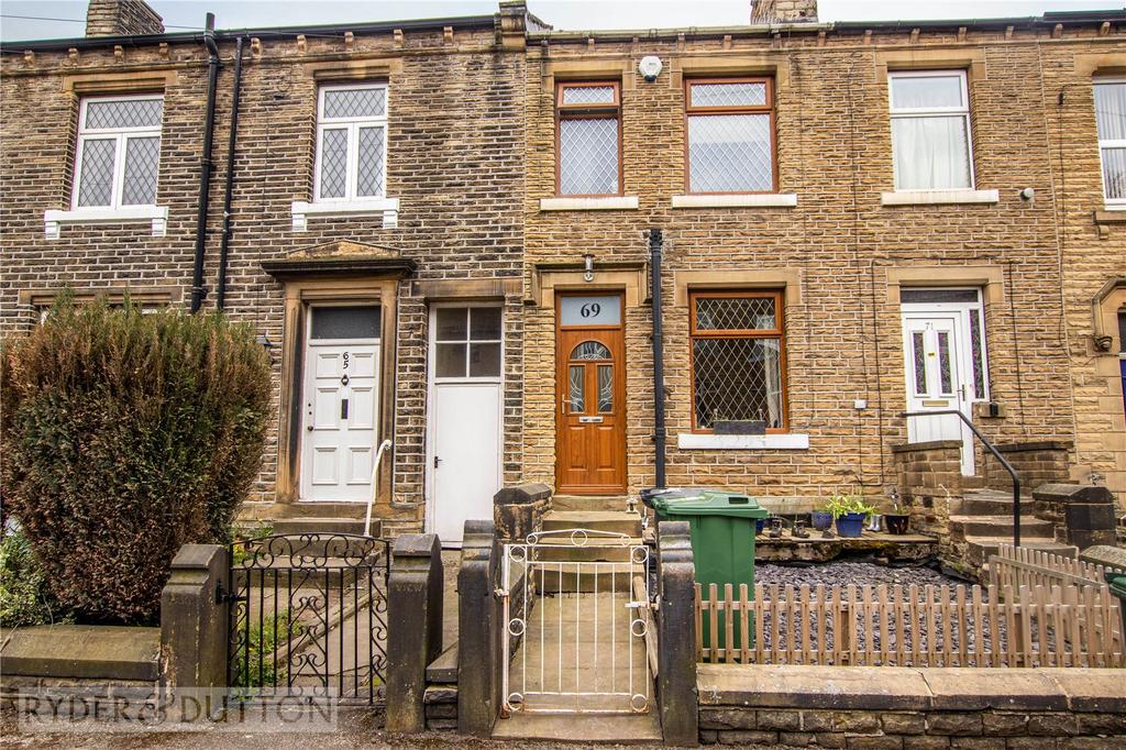 Armitage Road, Milnsbridge... 2 bed terraced house - £115,000