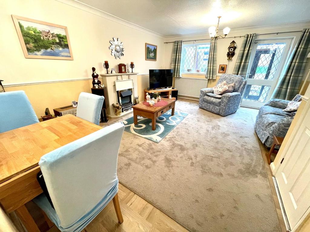 St Dunstans Rise West Hunsbury 3 Bed Semi Detached House £230 000