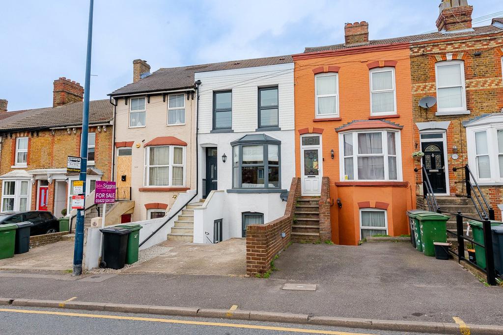 Boxley Road, Maidstone, ME14 4 bed terraced house - £400,000