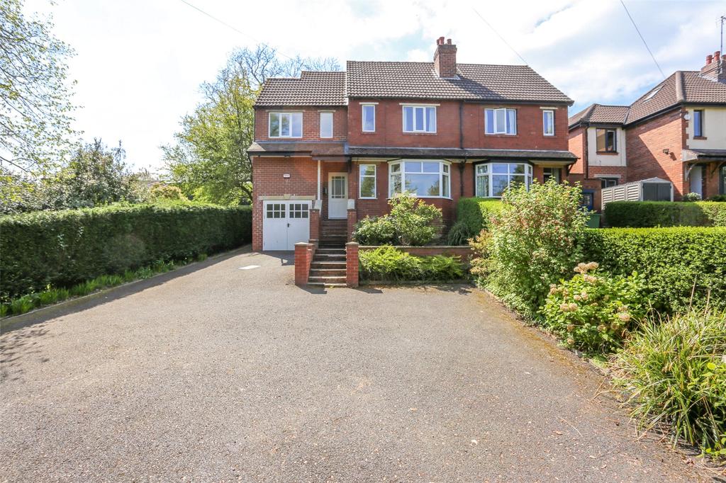 Strines Road, Marple, Stockport... 3 bed house - £425,000