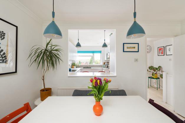 Durfold Drive, Reigate 4 bed townhouse - £625,000