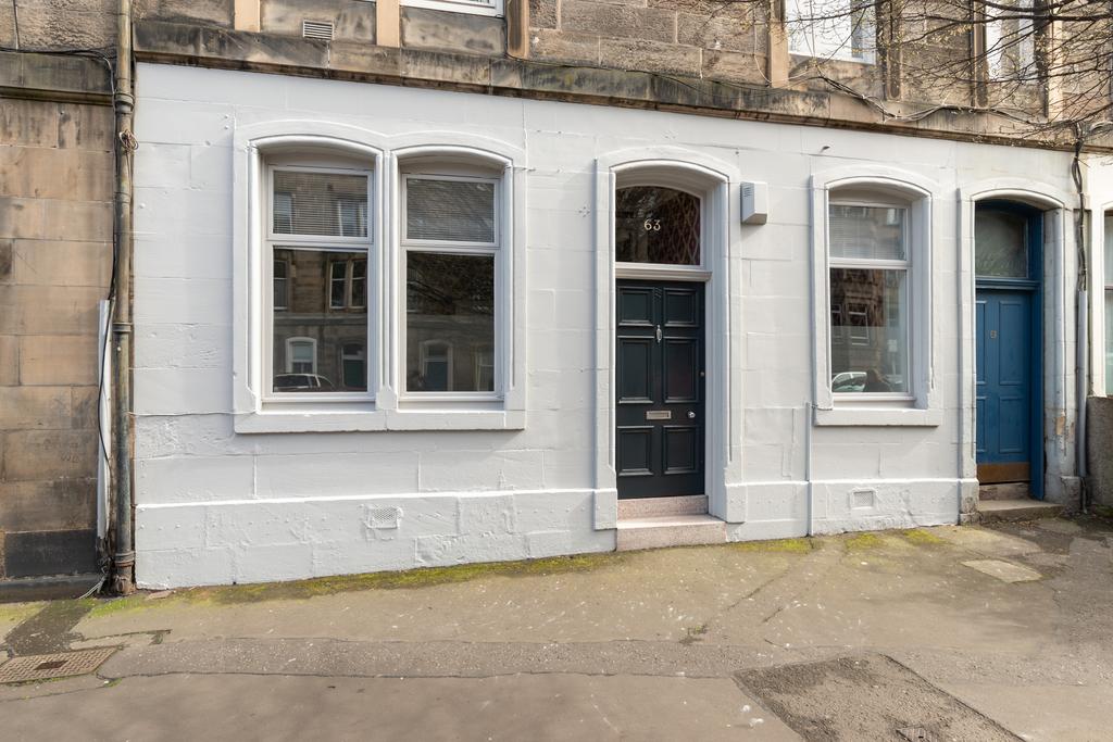 Brunswick Street, Edinburgh EH7 3 bed duplex - £445,000