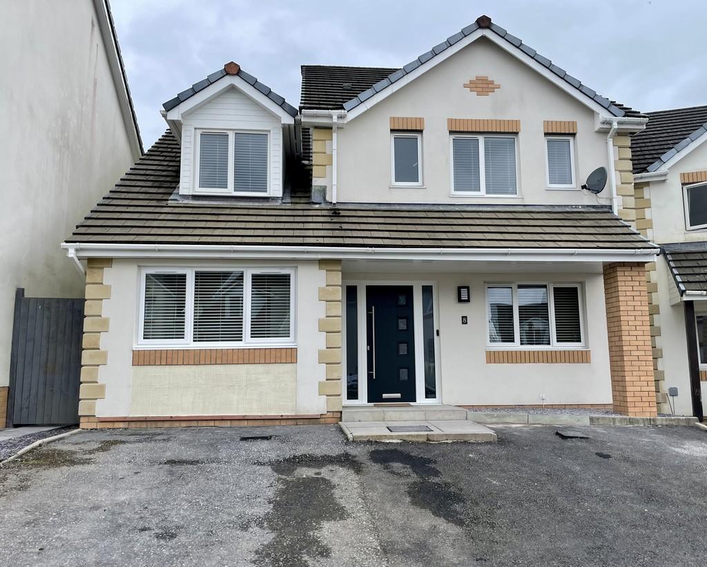 Craig Y Llety, Upper Tumble, Llanelli 4 bed detached house - £299,950