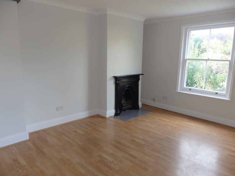 Crouch Hall Road, Crouch End, N8 Studio - £1,200 pcm (£277 pw)