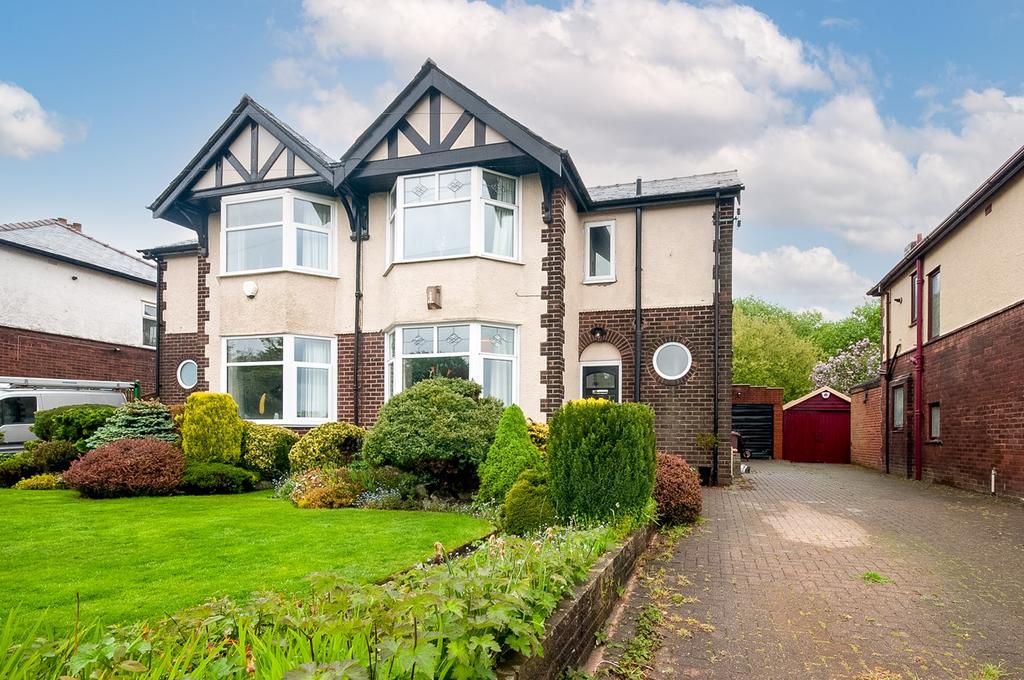 Winwick Road, Newton-le-Willows, WA12 3 bed semi-detached house - £350,000