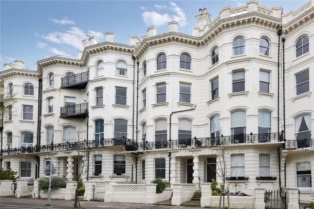 Denmark Terrace, Brighton, East... 2 bed flat - £345,000