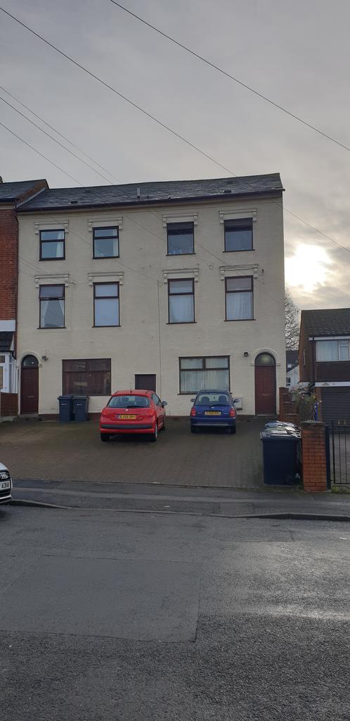 Victoria Road, Stechford B33 1 bed flat - £525 pcm (£121 pw)
