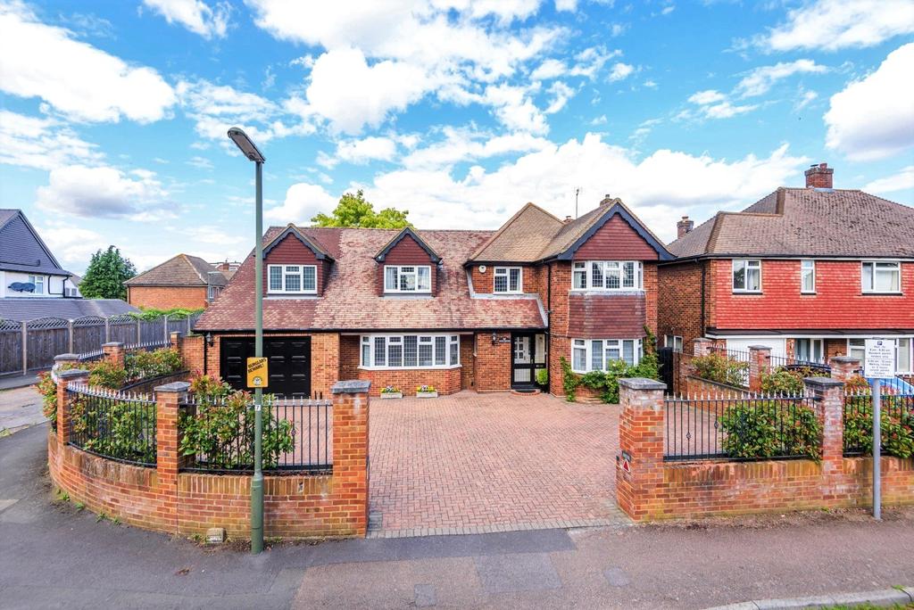 Walton Park Lane Walton On Thames Kt12 4 Bed Detached House For Sale