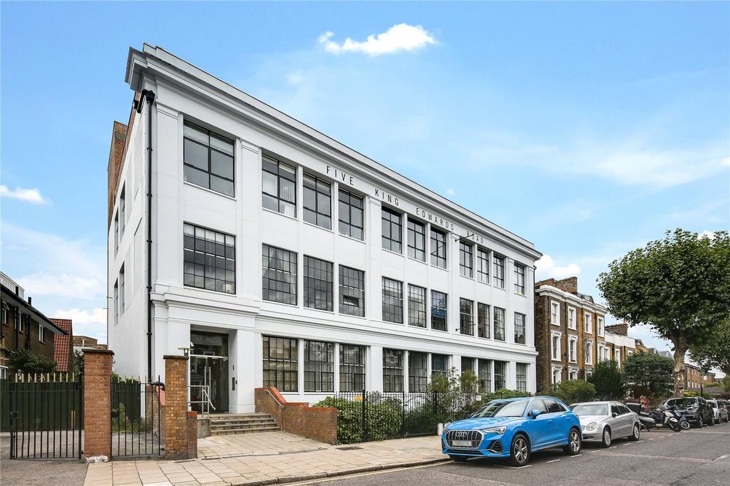 King Edward's Road, Hackney, London, E9 2 bed flat - £820,000