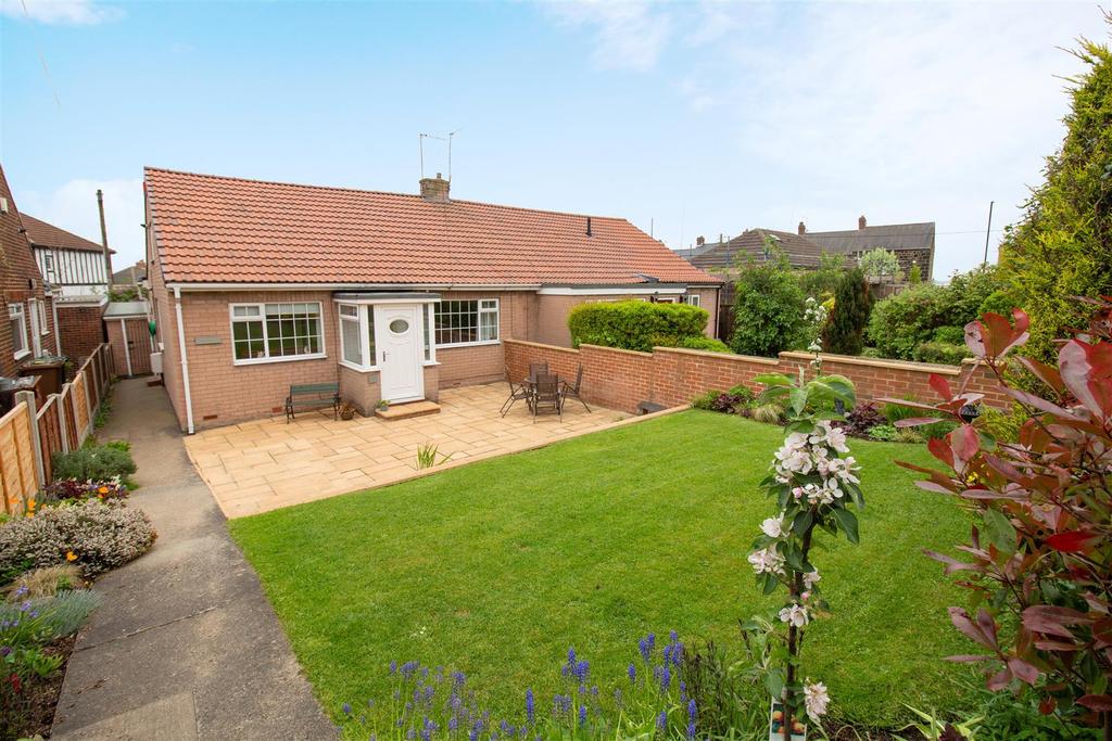 Springwell Road, Springwell, Gateshead 2 bed semi-detached bungalow - £ ...