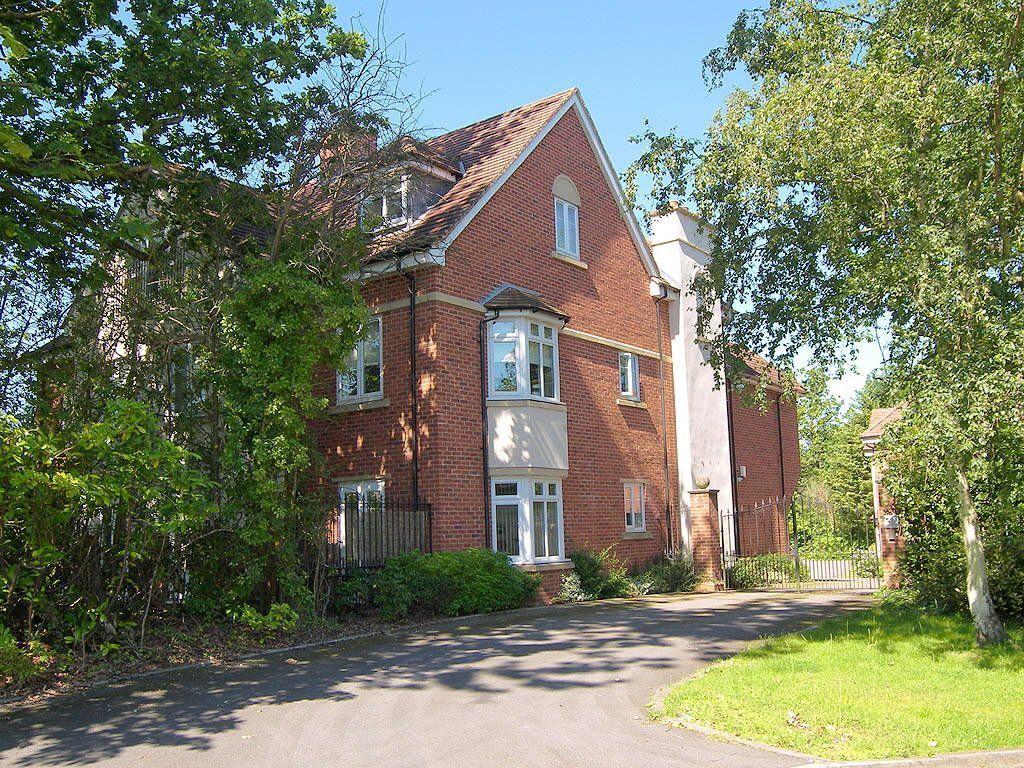 Apt 9, Danford Court, Westwood Grove... 2 bed apartment - £265,000