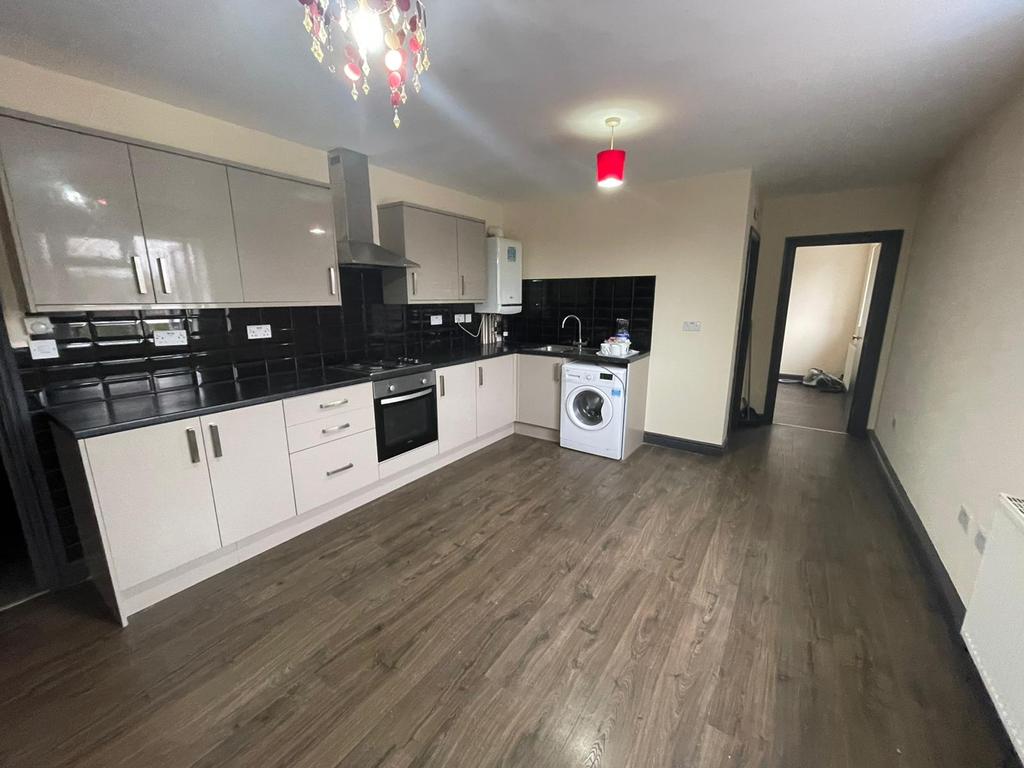 Hamstead Road, Great Barr B43 2 bed flat - £725 pcm (£167 pw)