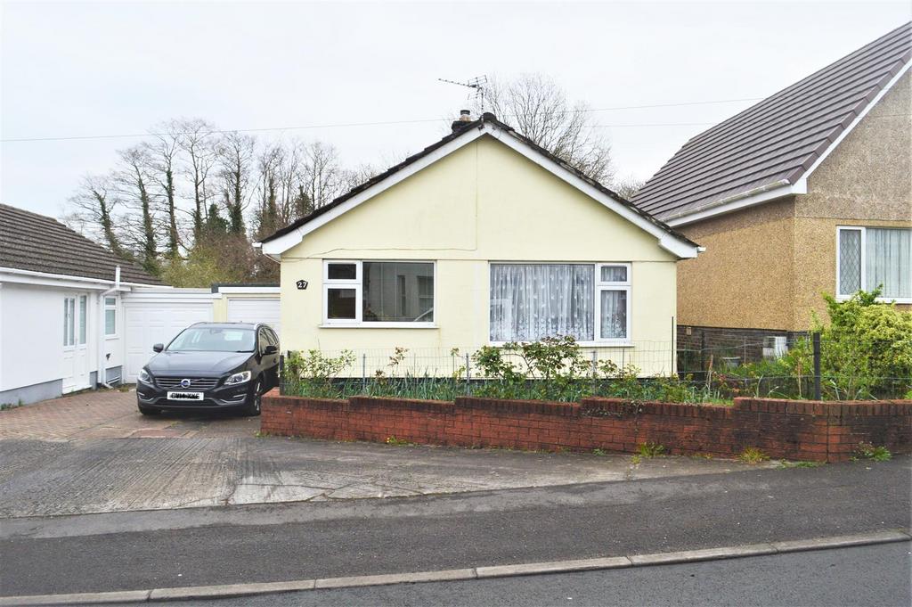 Penybanc 3 bed detached bungalow - £164,950