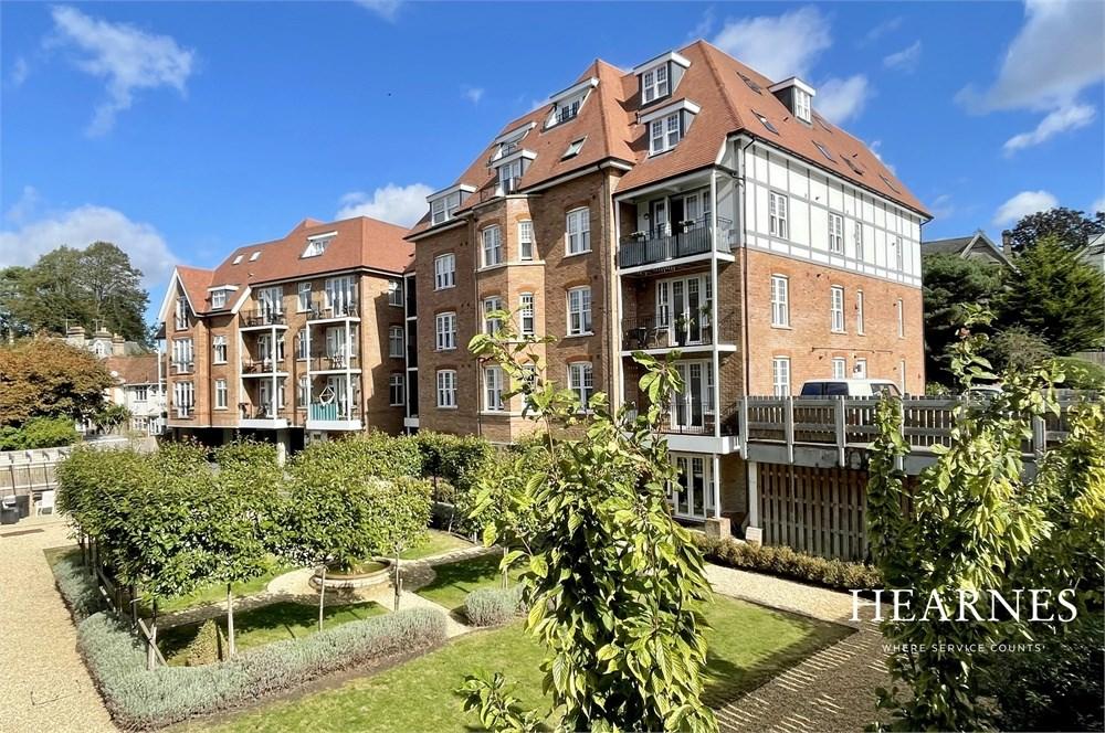 Knyveton Road, Bournemouth, Dorset, BH1 2 bed apartment - £270,000