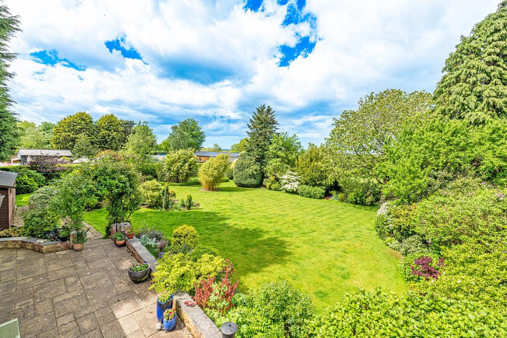 Old Hall Courtyard, Runcorn Road... 3 bed barn conversion - £525,000