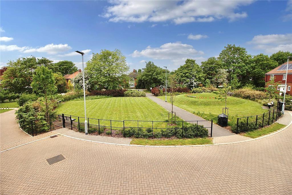 Abbott Way Holbrook Ipswich Suffolk Ip9 4 Bed Detached House For