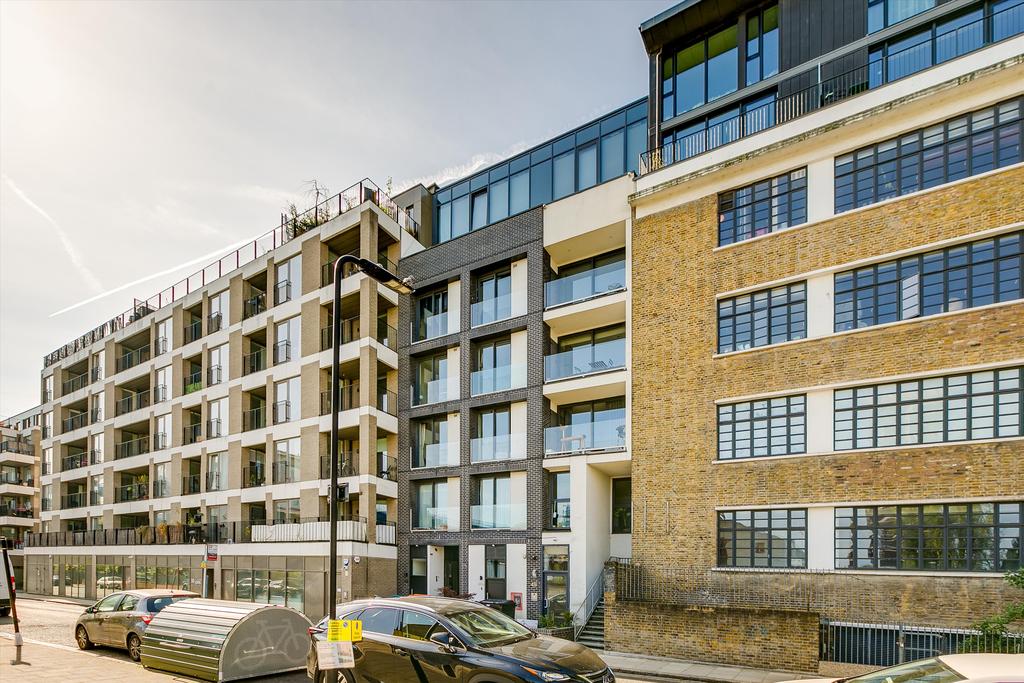 De Beauvoir Crescent, London, N1 2 bed flat - £675,000