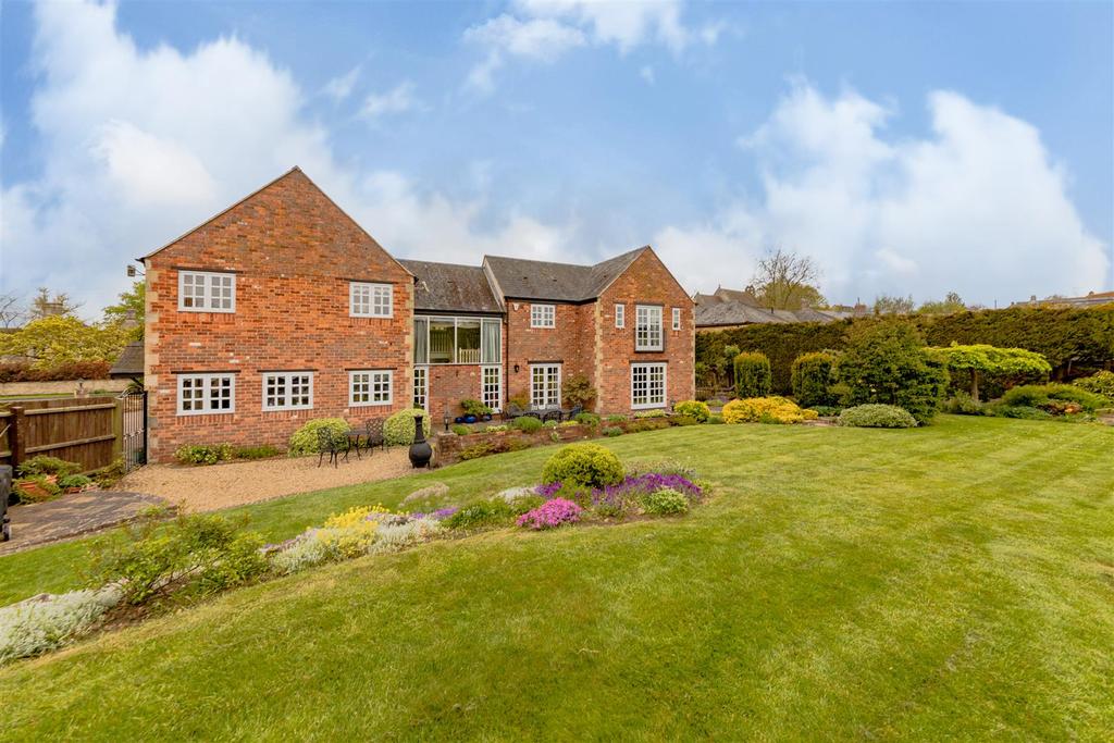 Main Road, Whitwell, Rutland 5 bed detached house - £1,050,000