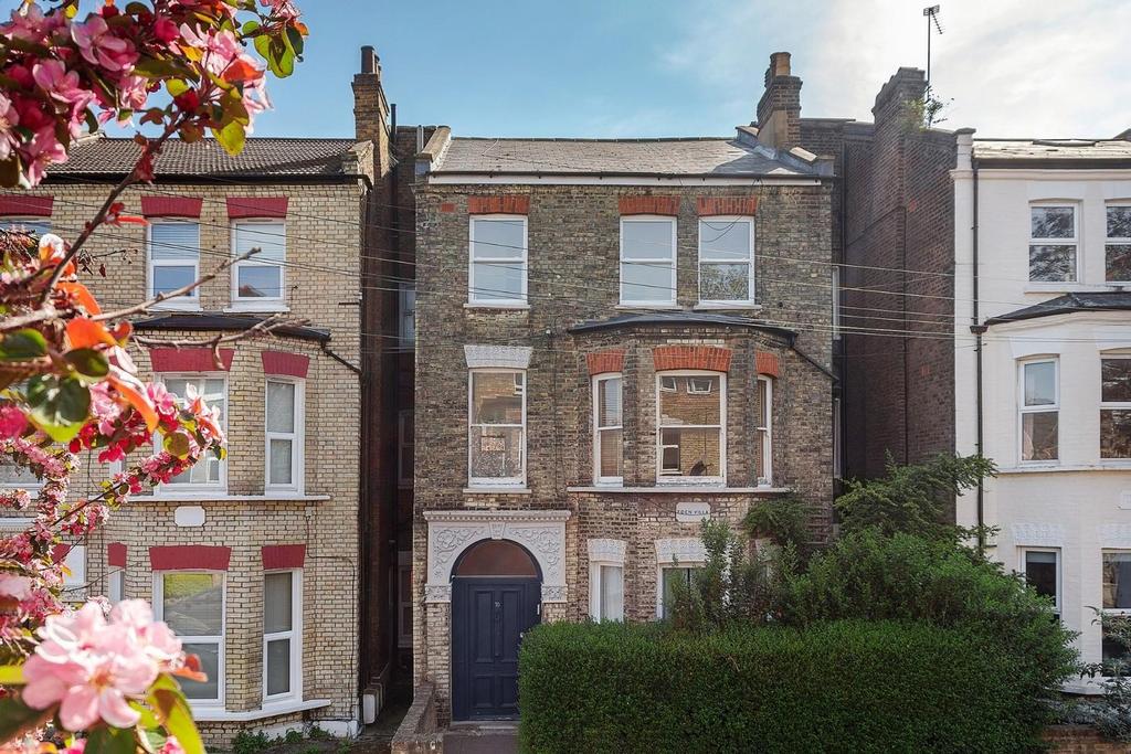 Bonham Road, SW2 2 bed flat - £520,000