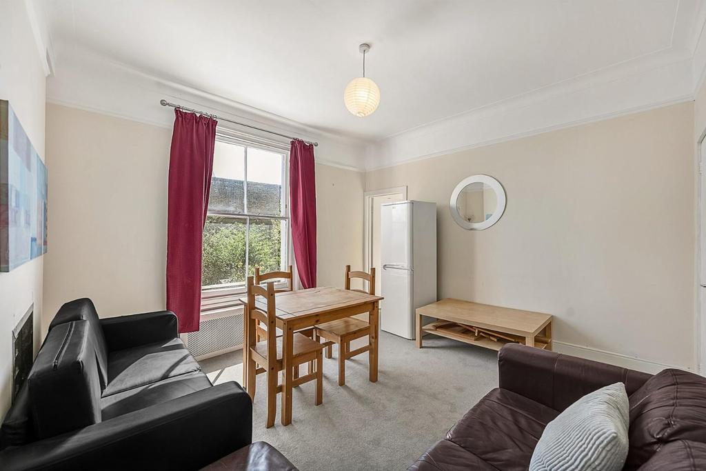 Bonham Road, SW2 2 bed flat - £520,000
