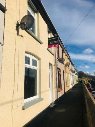 Grove Terrace, Bedlinog, Treharris 2 bed terraced house - £495 pcm (£ ...