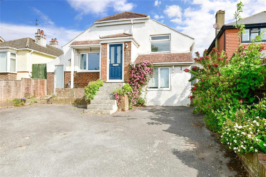 Warren Road, Woodingdean, Brighton... 4 bed detached bungalow - £540,000