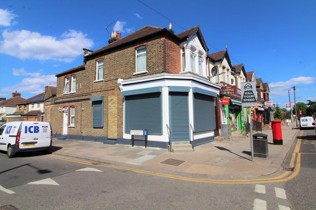 Green Street, Enfield, EN3 Shop - £1,500 pcm (£346 pw)